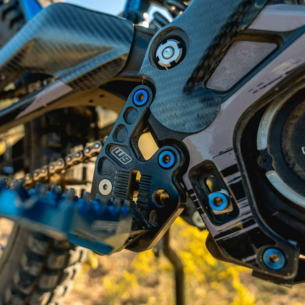 Warp 9 E-Moto Elite Foot Pegs For Sur Ron & E-Ride – Go Off Road Barnsley